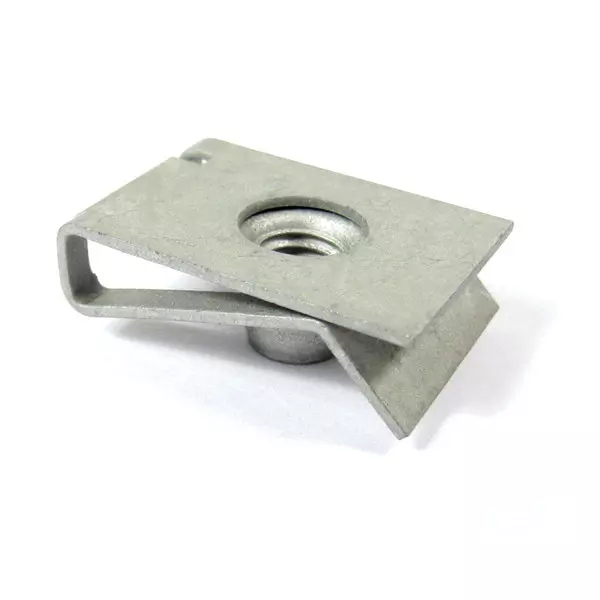 Body & Chassis - Hardware, Brackets, Clips & Rivets, For Range Rover ...