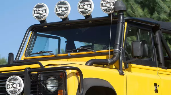 Land Rover Window Glass, Including Replacement Windshields