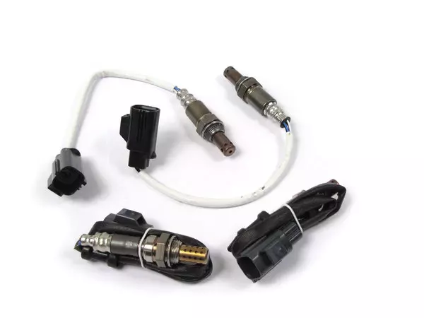 Land Rover Oxygen Sensors: Front And Rear O2 Sensors